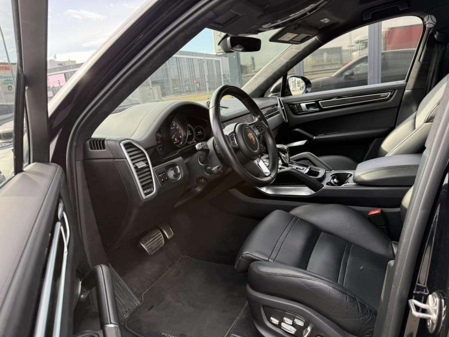 Черный Порше Cayenne Coupe 2020 в Таллин, объемом двигателя 4.00 л и пробегом 135 тыс. км за 72990 €, фото 6 на AUTOMOTO.COM.LV