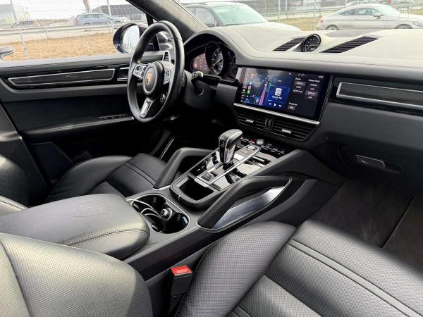Черный Порше Cayenne Coupe 2020 в Таллин, объемом двигателя 4.00 л и пробегом 135 тыс. км за 72990 €, фото 8 на AUTOMOTO.COM.LV