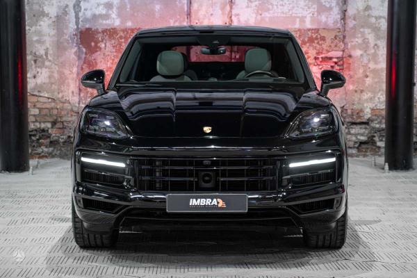 Melns Porsche Cayenne Coupe 2024 Kauņa, ar dzinēja tilpumu 3.00 L un nobraukumu 40 tūkst. km par 99999 €, foto 3 vietnē AUTOMOTO.COM.LV