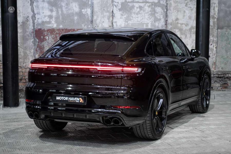 Melns Porsche Cayenne Coupe 2024 Kauņa, ar dzinēja tilpumu 3.00 L un nobraukumu 40 tūkst. km par 99999 €, foto 5 vietnē AUTOMOTO.COM.LV