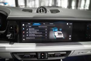 Melns Porsche Cayenne Coupe 2024 Kauņa, ar dzinēja tilpumu 3.00 L un nobraukumu 40 tūkst. km par 99999 €, foto 11 vietnē AUTOMOTO.COM.LV