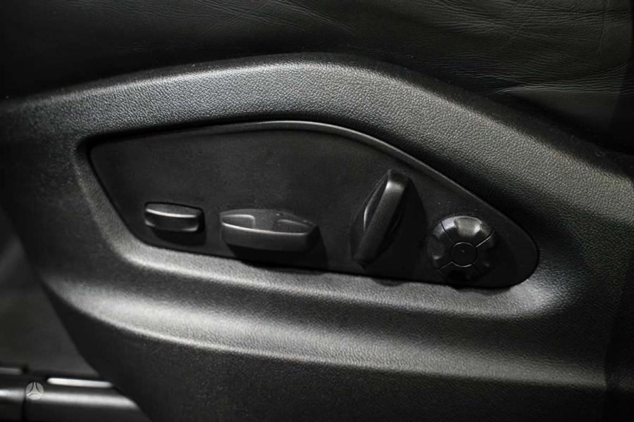 Melns Porsche Cayenne Coupe 2024 Kauņa, ar dzinēja tilpumu 3.00 L un nobraukumu 40 tūkst. km par 99999 €, foto 17 vietnē AUTOMOTO.COM.LV