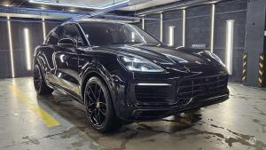 Melns Porsche Cayenne Coupe 2019 Klaipėda, ar dzinēja tilpumu 3.00 L un nobraukumu 132 tūkst. km par 67950 €, foto 2 vietnē AUTOMOTO.COM.LV