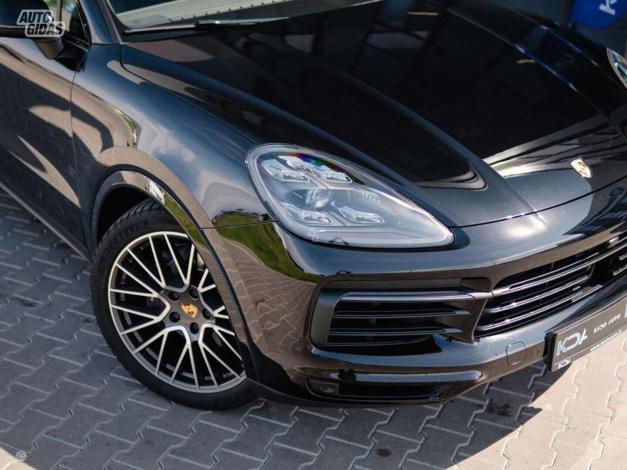 Black Porsche Cayenne Coupe 2019 in Marijampole, with an engine capacity of 3.00 L and mileage of 160 thousand km for 50950 €, photo 7 on AUTOMOTO.COM.LV