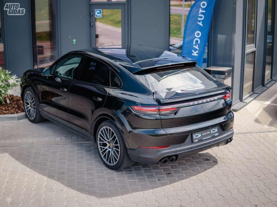 Black Porsche Cayenne Coupe 2019 in Marijampole, with an engine capacity of 3.00 L and mileage of 160 thousand km for 50950 €, photo 11 on AUTOMOTO.COM.LV