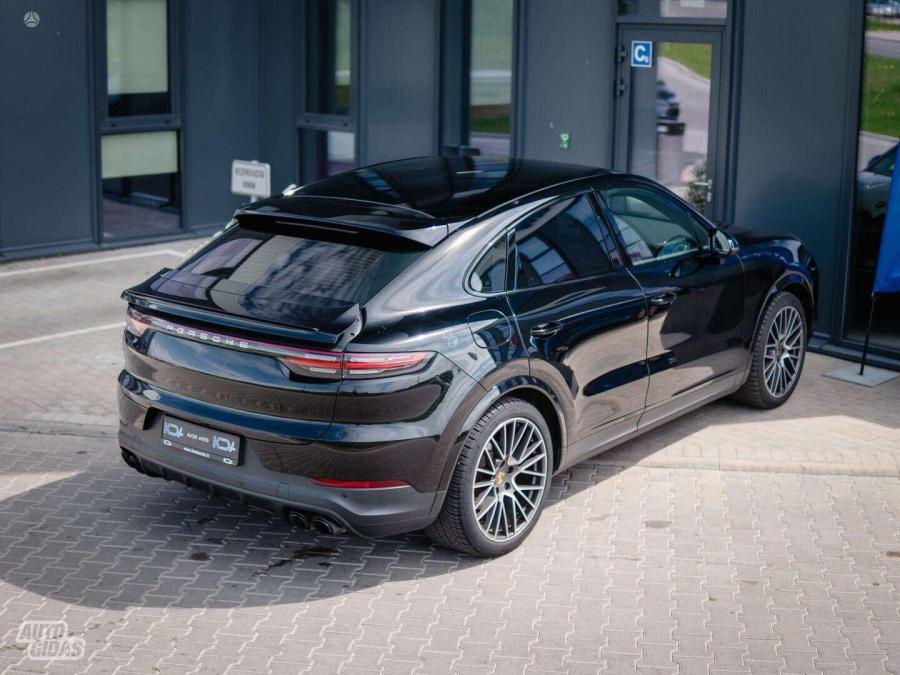 Black Porsche Cayenne Coupe 2019 in Marijampole, with an engine capacity of 3.00 L and mileage of 160 thousand km for 50950 €, photo 13 on AUTOMOTO.COM.LV