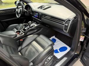 Черный Порше Cayenne Coupe 2019 в Таураге, объемом двигателя 3.00 л и пробегом 183 тыс. км за 46500 €, фото 12 на AUTOMOTO.COM.LV