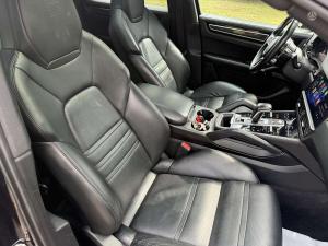 Черный Порше Cayenne Coupe 2019 в Таураге, объемом двигателя 3.00 л и пробегом 183 тыс. км за 46500 €, фото 13 на AUTOMOTO.COM.LV
