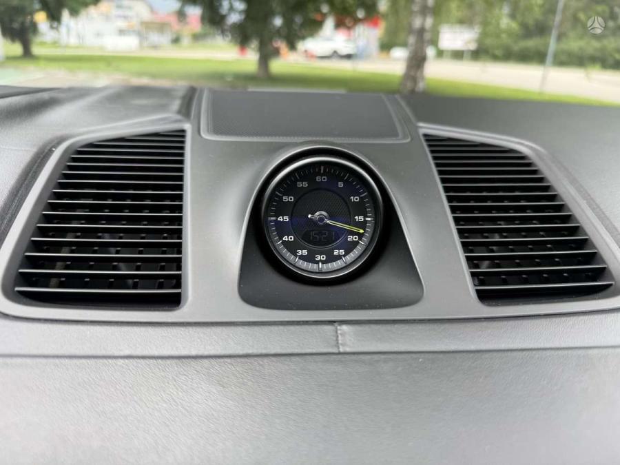 Черный Порше Cayenne Coupe 2019 в Таураге, объемом двигателя 3.00 л и пробегом 183 тыс. км за 46500 €, фото 23 на AUTOMOTO.COM.LV