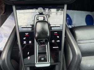 Черный Порше Cayenne Coupe 2019 в Таураге, объемом двигателя 3.00 л и пробегом 183 тыс. км за 46500 €, фото 26 на AUTOMOTO.COM.LV