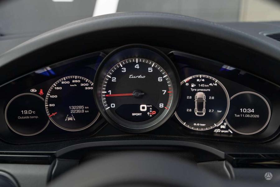 Черный Порше Cayenne Coupe 2019 в Вильнюс, объемом двигателя 4.00 л и пробегом 133 тыс. км за 69850 €, фото 11 на AUTOMOTO.COM.LV