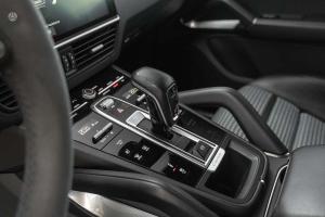 Черный Порше Cayenne Coupe 2019 в Вильнюс, объемом двигателя 4.00 л и пробегом 133 тыс. км за 69850 €, фото 15 на AUTOMOTO.COM.LV