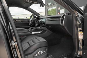 Черный Порше Cayenne Coupe 2019 в Вильнюс, объемом двигателя 4.00 л и пробегом 133 тыс. км за 69850 €, фото 18 на AUTOMOTO.COM.LV
