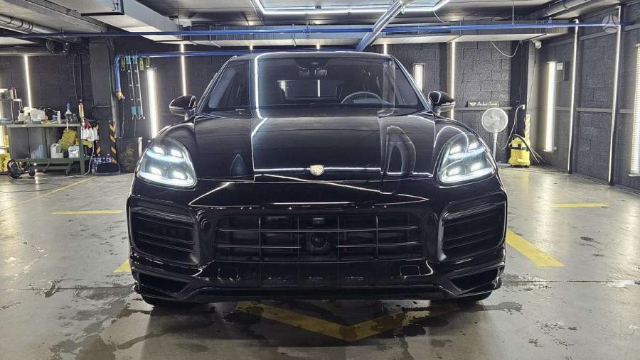 Черный Порше Cayenne Coupe 2019 в Клайпеда, объемом двигателя 3.00 л и пробегом 153 тыс. км за 54500 €, фото 3 на AUTOMOTO.COM.LV