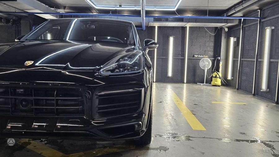 Черный Порше Cayenne Coupe 2019 в Клайпеда, объемом двигателя 3.00 л и пробегом 153 тыс. км за 54500 €, фото 4 на AUTOMOTO.COM.LV