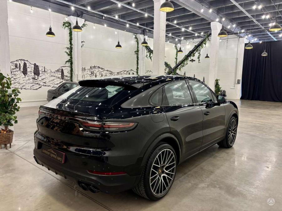 Melns Porsche Cayenne Coupe 2019 Panevēža, ar dzinēja tilpumu 3.00 L un nobraukumu 199 tūkst. km par 46900 €, foto 8 vietnē AUTOMOTO.COM.LV
