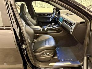 Melns Porsche Cayenne Coupe 2019 Panevēža, ar dzinēja tilpumu 3.00 L un nobraukumu 199 tūkst. km par 46900 €, foto 11 vietnē AUTOMOTO.COM.LV