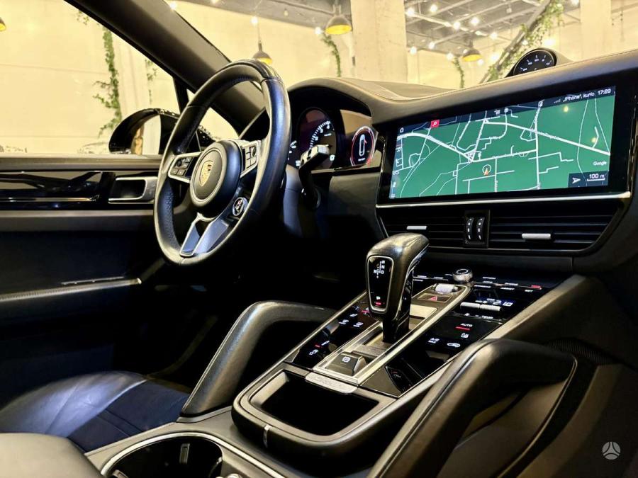 Melns Porsche Cayenne Coupe 2019 Panevēža, ar dzinēja tilpumu 3.00 L un nobraukumu 199 tūkst. km par 46900 €, foto 13 vietnē AUTOMOTO.COM.LV