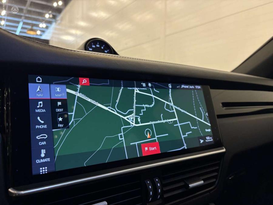Melns Porsche Cayenne Coupe 2019 Panevēža, ar dzinēja tilpumu 3.00 L un nobraukumu 199 tūkst. km par 46900 €, foto 25 vietnē AUTOMOTO.COM.LV