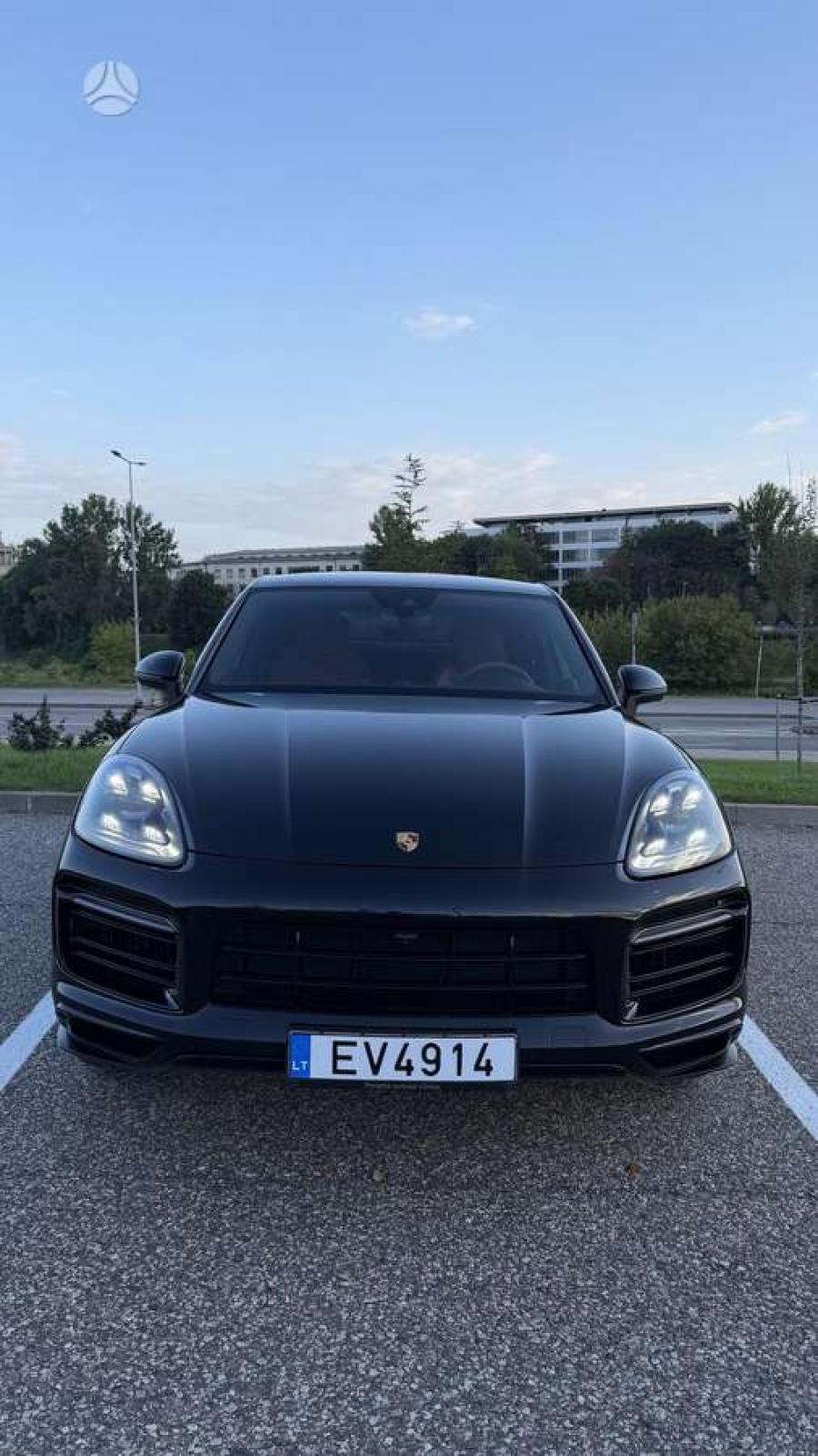 Black Porsche Cayenne Coupe 2020 in Vilnius, with an engine capacity of 3.00 L and mileage of 98 thousand km for 65000 €, photo 6 on AUTOMOTO.COM.LV