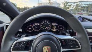 Black Porsche Cayenne Coupe 2020 in Vilnius, with an engine capacity of 3.00 L and mileage of 98 thousand km for 65000 €, photo 8 on AUTOMOTO.COM.LV