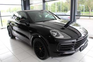 Black Porsche Cayenne Coupe 2020 in Klaipeda, with an engine capacity of 3.00 L and mileage of 113 thousand km for 49700 €, photo 8 on AUTOMOTO.COM.LV