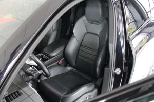 Black Porsche Cayenne Coupe 2020 in Klaipeda, with an engine capacity of 3.00 L and mileage of 113 thousand km for 49700 €, photo 17 on AUTOMOTO.COM.LV