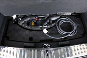 Black Porsche Cayenne Coupe 2020 in Klaipeda, with an engine capacity of 3.00 L and mileage of 113 thousand km for 49700 €, photo 25 on AUTOMOTO.COM.LV