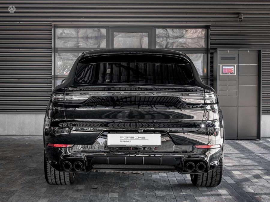 Melns Porsche Cayenne Coupe 2021 Klaipėda, ar dzinēja tilpumu 4.00 L un nobraukumu 97 tūkst. km par 82911 €, foto 5 vietnē AUTOMOTO.COM.LV