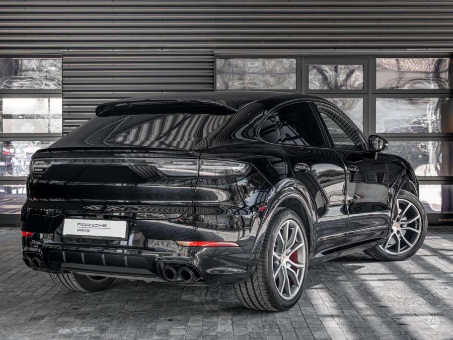 Melns Porsche Cayenne Coupe 2021 Klaipėda, ar dzinēja tilpumu 4.00 L un nobraukumu 97 tūkst. km par 82911 €, foto 6 vietnē AUTOMOTO.COM.LV