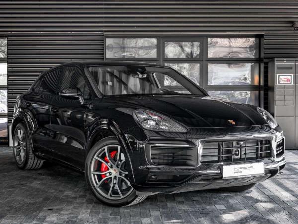 Melns Porsche Cayenne Coupe 2021 Klaipėda, ar dzinēja tilpumu 4.00 L un nobraukumu 97 tūkst. km par 82911 €, foto 7 vietnē AUTOMOTO.COM.LV