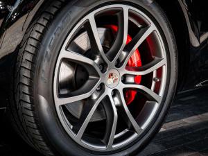 Melns Porsche Cayenne Coupe 2021 Klaipėda, ar dzinēja tilpumu 4.00 L un nobraukumu 97 tūkst. km par 82911 €, foto 13 vietnē AUTOMOTO.COM.LV