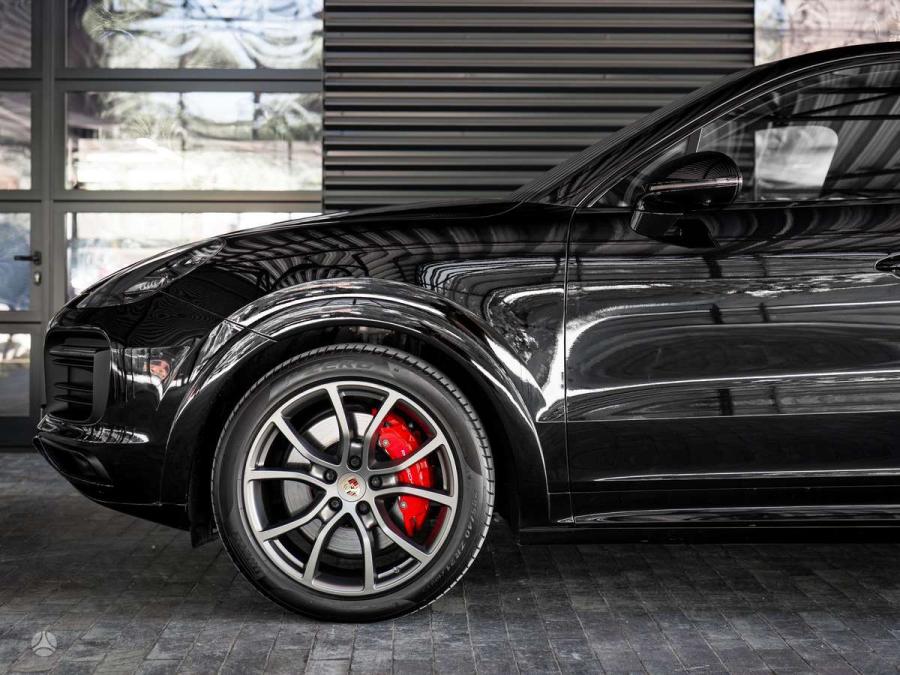 Melns Porsche Cayenne Coupe 2021 Klaipėda, ar dzinēja tilpumu 4.00 L un nobraukumu 97 tūkst. km par 82911 €, foto 19 vietnē AUTOMOTO.COM.LV