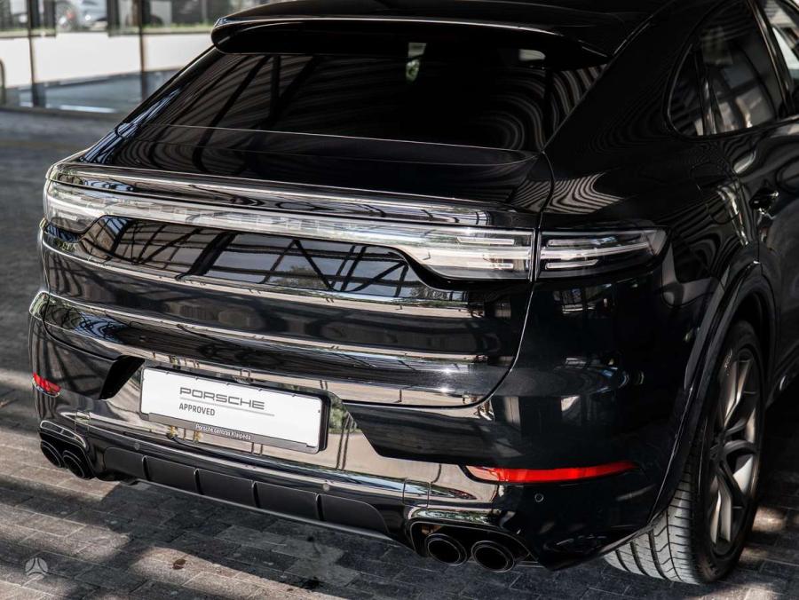 Melns Porsche Cayenne Coupe 2021 Klaipėda, ar dzinēja tilpumu 4.00 L un nobraukumu 97 tūkst. km par 82911 €, foto 26 vietnē AUTOMOTO.COM.LV