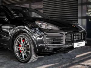 Melns Porsche Cayenne Coupe 2021 Klaipėda, ar dzinēja tilpumu 4.00 L un nobraukumu 97 tūkst. km par 82911 €, foto 32 vietnē AUTOMOTO.COM.LV