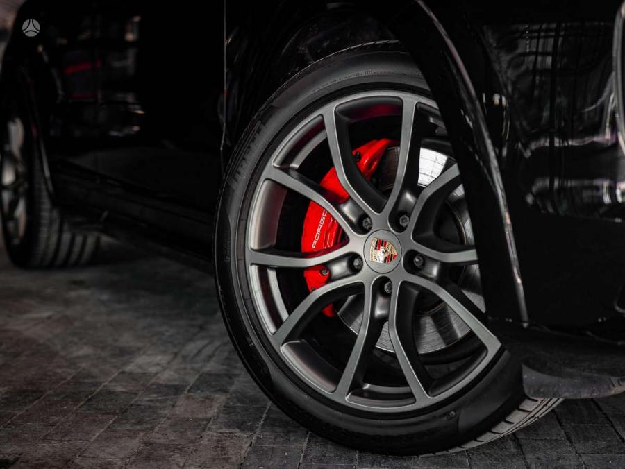 Melns Porsche Cayenne Coupe 2021 Klaipėda, ar dzinēja tilpumu 4.00 L un nobraukumu 97 tūkst. km par 82911 €, foto 34 vietnē AUTOMOTO.COM.LV