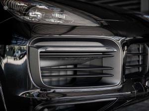 Melns Porsche Cayenne Coupe 2021 Klaipėda, ar dzinēja tilpumu 4.00 L un nobraukumu 97 tūkst. km par 82911 €, foto 36 vietnē AUTOMOTO.COM.LV