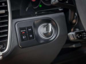Melns Porsche Cayenne Coupe 2021 Klaipėda, ar dzinēja tilpumu 4.00 L un nobraukumu 97 tūkst. km par 82911 €, foto 56 vietnē AUTOMOTO.COM.LV