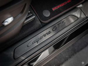 Melns Porsche Cayenne Coupe 2021 Klaipėda, ar dzinēja tilpumu 4.00 L un nobraukumu 97 tūkst. km par 82911 €, foto 59 vietnē AUTOMOTO.COM.LV