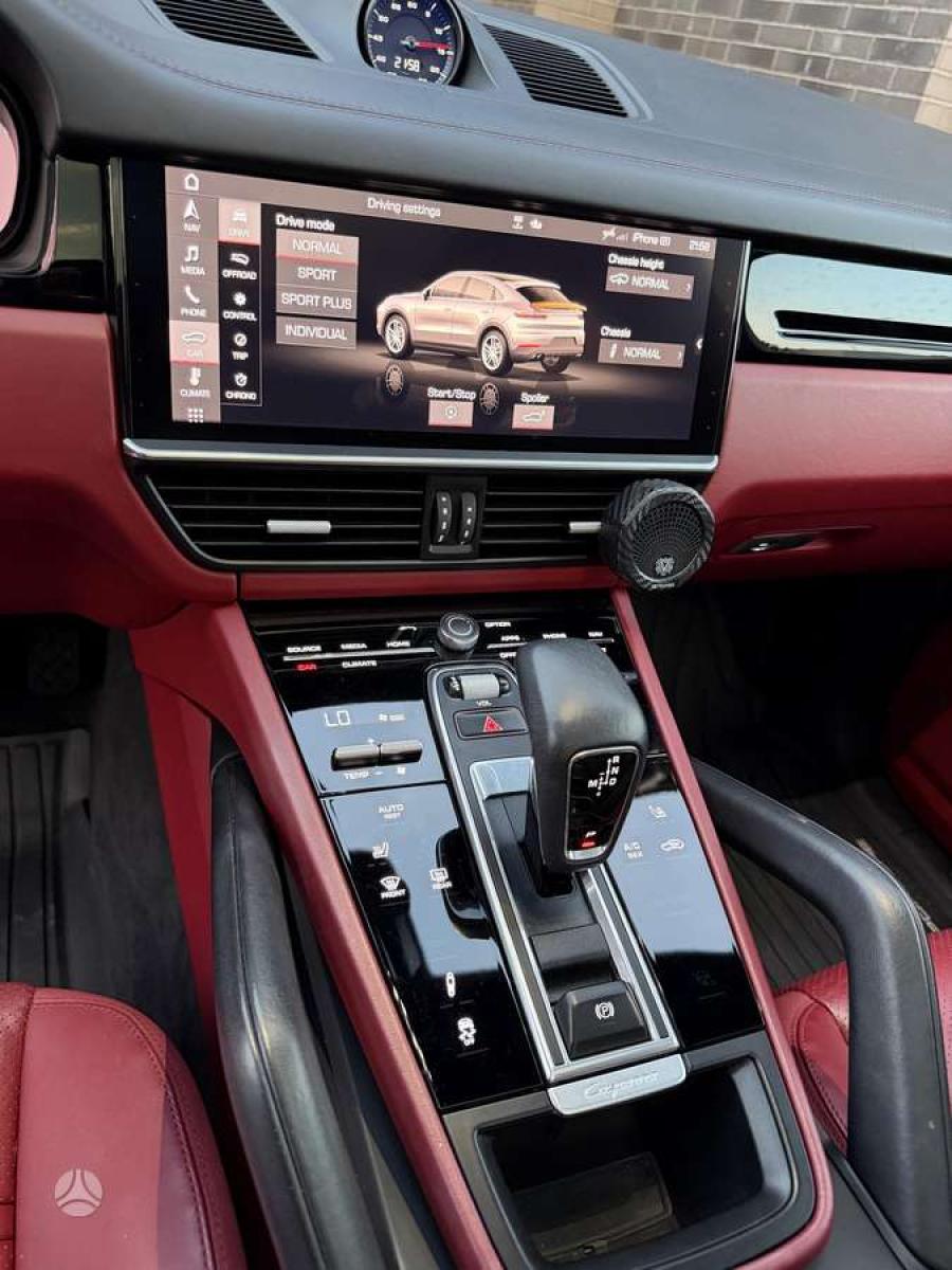 Черный Порше Cayenne Coupe 2021 в Каунас, объемом двигателя 3.00 л и пробегом 110 тыс. км за 71999 €, фото 12 на AUTOMOTO.COM.LV