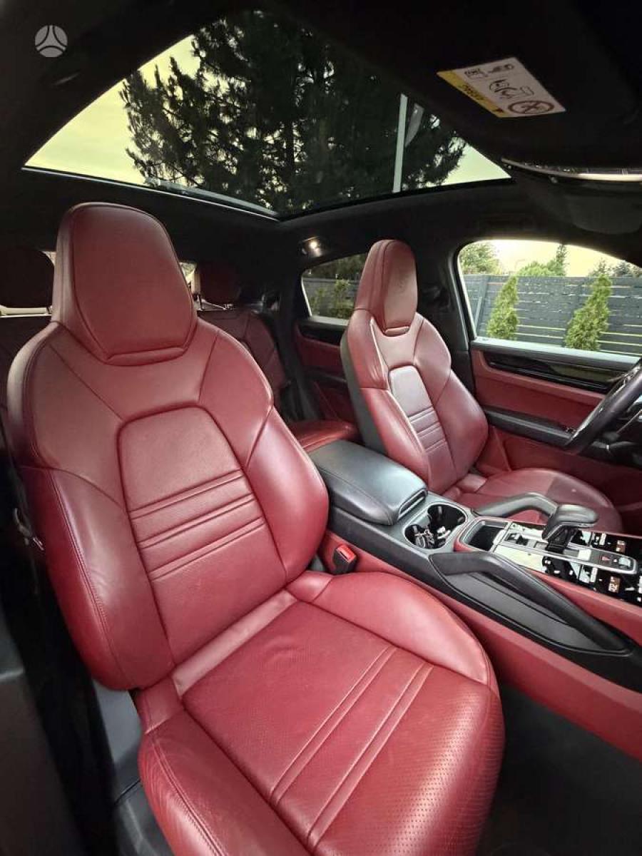 Черный Порше Cayenne Coupe 2021 в Каунас, объемом двигателя 3.00 л и пробегом 110 тыс. км за 71999 €, фото 15 на AUTOMOTO.COM.LV