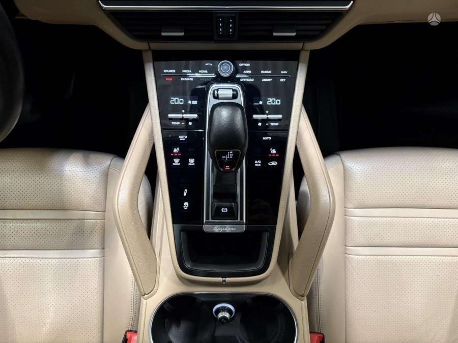 Черный Порше Cayenne Coupe 2021 в Вильнюс, объемом двигателя 3.00 л и пробегом 104 тыс. км за 52499 €, фото 23 на AUTOMOTO.COM.LV