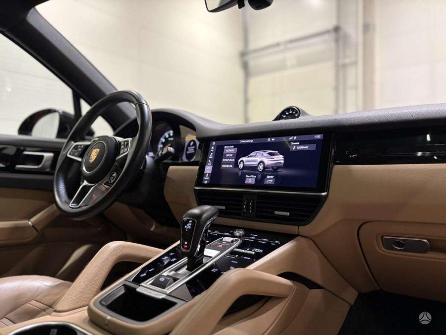 Черный Порше Cayenne Coupe 2021 в Вильнюс, объемом двигателя 3.00 л и пробегом 104 тыс. км за 49990 €, фото 18 на AUTOMOTO.COM.LV