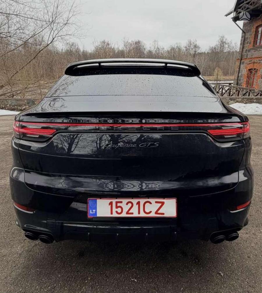 Black Porsche Cayenne Coupe 2021 in Vilnius, with an engine capacity of 4.00 L and mileage of 56 thousand km for 66000 €, photo 7 on AUTOMOTO.COM.LV