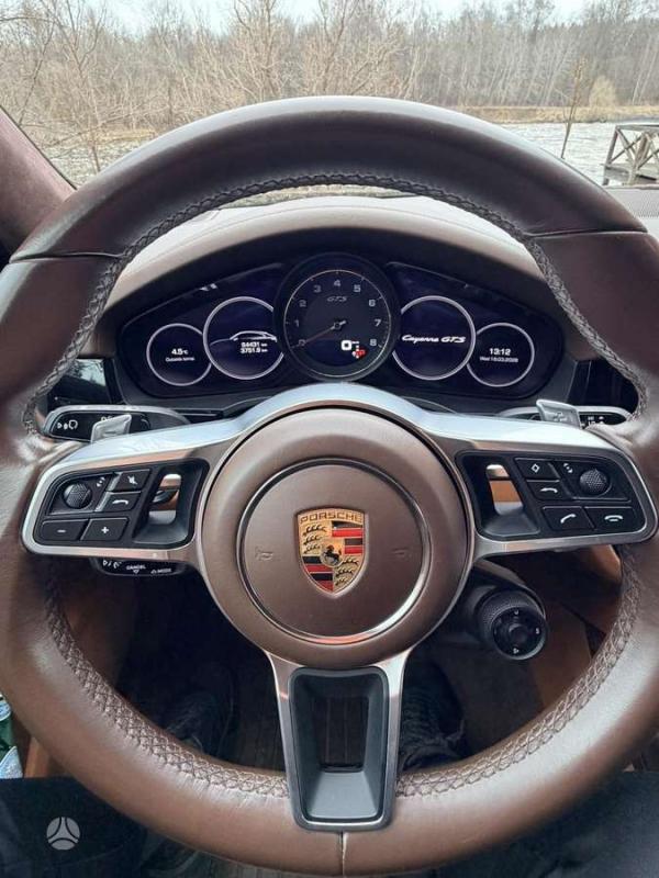 Melns Porsche Cayenne Coupe 2021 Viļņa, ar dzinēja tilpumu 4.00 L un nobraukumu 56 tūkst. km par 66000 €, foto 11 vietnē AUTOMOTO.COM.LV