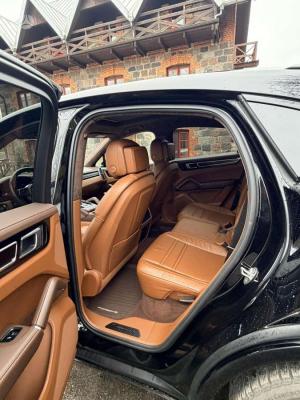 Black Porsche Cayenne Coupe 2021 in Vilnius, with an engine capacity of 4.00 L and mileage of 56 thousand km for 66000 €, photo 14 on AUTOMOTO.COM.LV