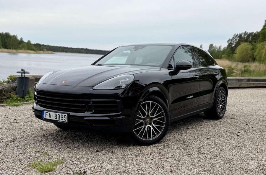Black Porsche Cayenne Coupe 2021 in Jurmala, with an engine capacity of 3.00 L and mileage of 84 thousand km for 50900 €, photo 1 on AUTOMOTO.COM.LV