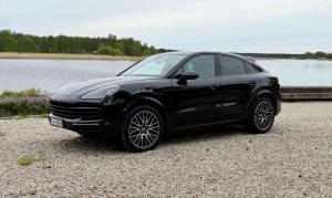 Black Porsche Cayenne Coupe 2021 in Jurmala, with an engine capacity of 3.00 L and mileage of 84 thousand km for 50900 €, photo 6 on AUTOMOTO.COM.LV