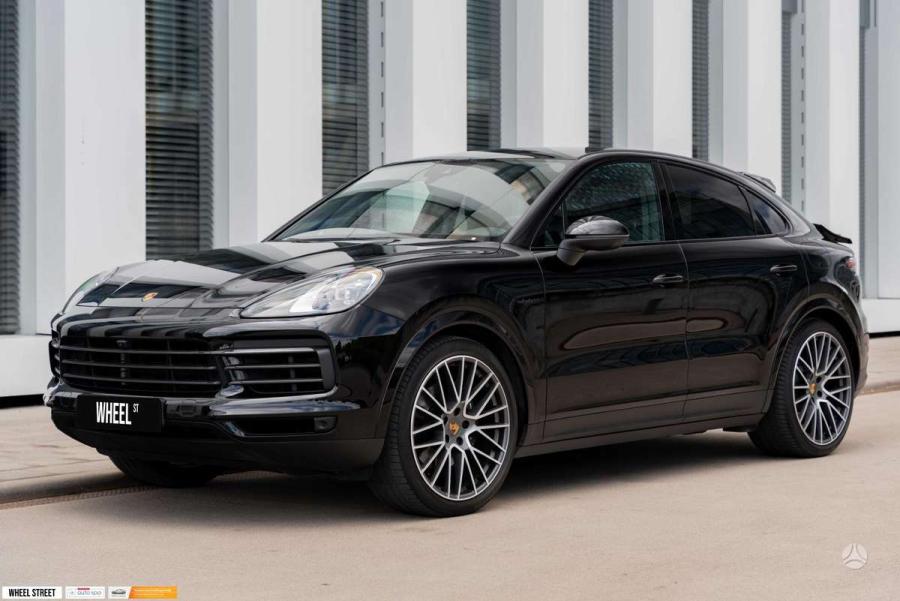 Black Porsche Cayenne Coupe 2023 in Vilnius, with an engine capacity of 3.00 L and mileage of 47 thousand km for 88000 €, photo 1 on AUTOMOTO.COM.LV