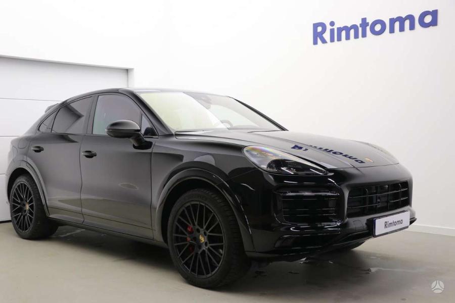 Black Porsche Cayenne Coupe 2023 in Vilnius, with an engine capacity of 4.00 L and mileage of 52 thousand km for 88900 €, photo 1 on AUTOMOTO.COM.LV